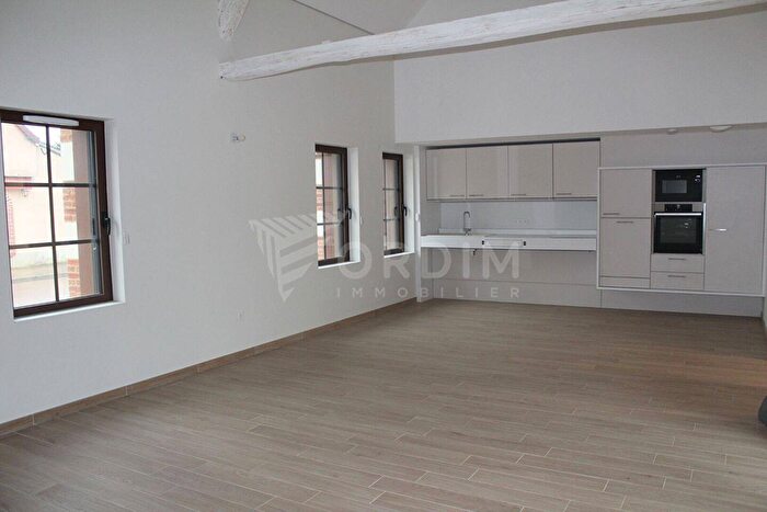 Appartement à louer - Carisey - 2 pièces - 1 chambre