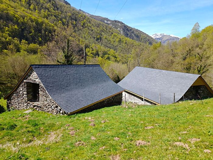 Maison à vendre - Eaux-Bonnes - 5 pièces - 2 chambres