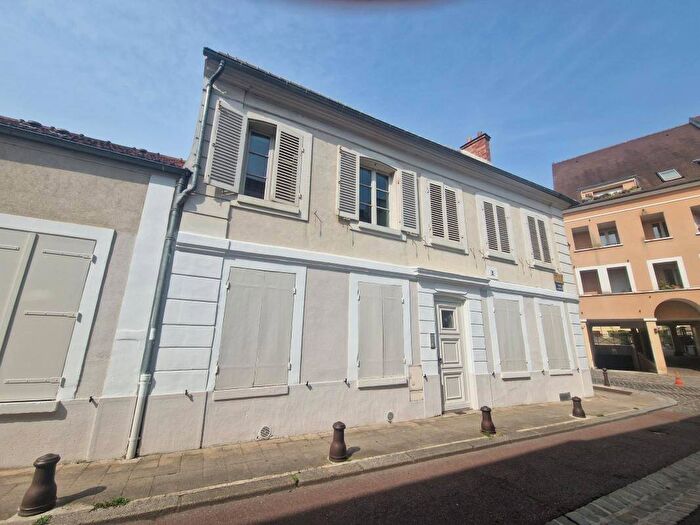 Appartement à louer - Leclerc-Centre Ouest, Brie-Comte-Robert - 3 pièces - 2 chambres