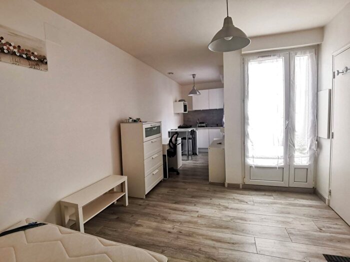 Appartement à louer - Reims - 1 pièce