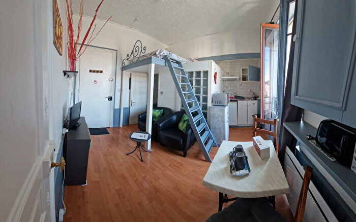 Appartement à vendre - Aix-les-Bains, Centre-ville - 1 pièce