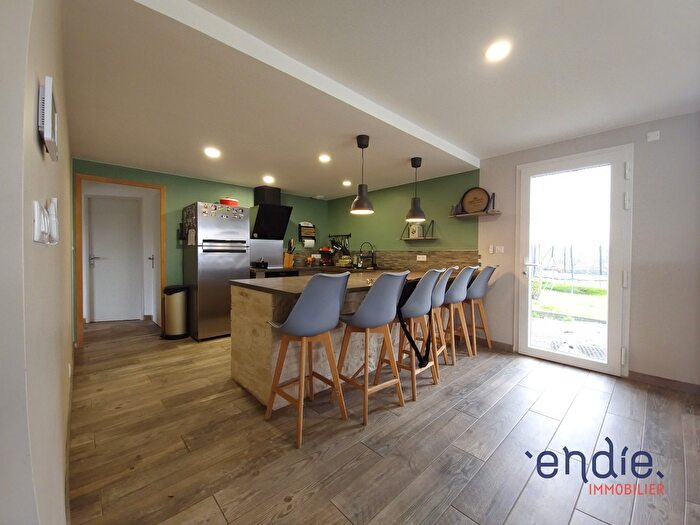 Maison à vendre - Chenay-le-Châtel - 8 pièces - 6 chambres