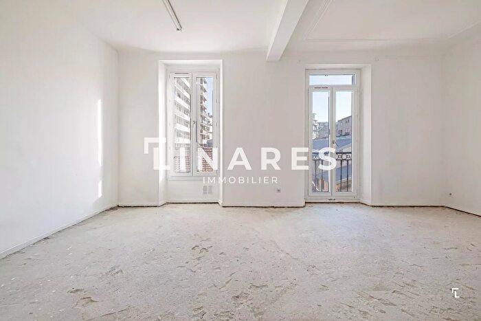 Appartement à vendre - Marseille er , Saint-Charles - 3 pièces - 2 chambres