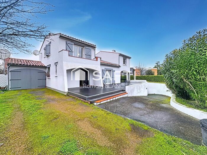 Maison à vendre - Villeneuve-Tolosane - 6 pièces - 5 chambres