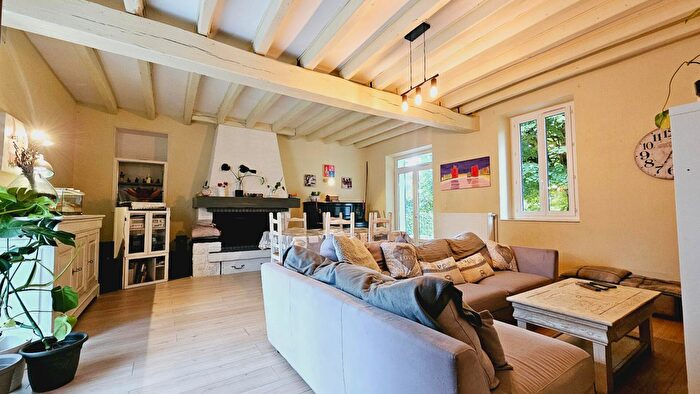 Maison 8 pièces à vendre à Saint-Germain-du-Puy