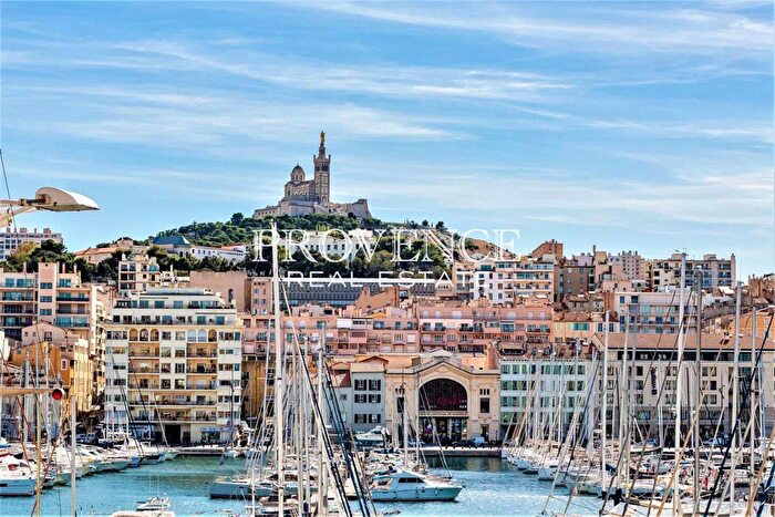 Appartement à louer - Hôtel de Ville, Marseille ème arrondissement - 4 pièces - 3 chambres