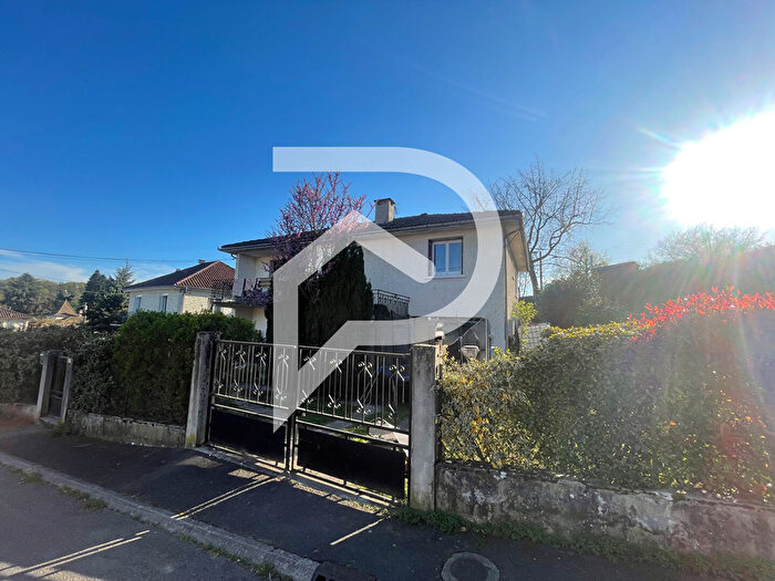 Maison à vendre - Bagnac-sur-Célé - 7 pièces - 5 chambres