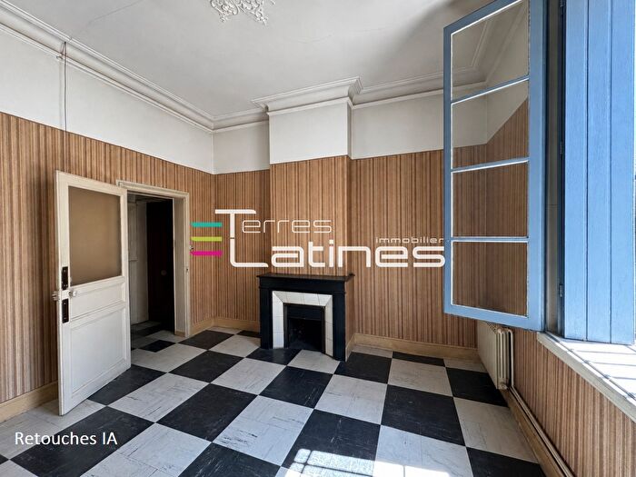 Appartement 6 pièces à Nîmes, Feuchères, à vendre