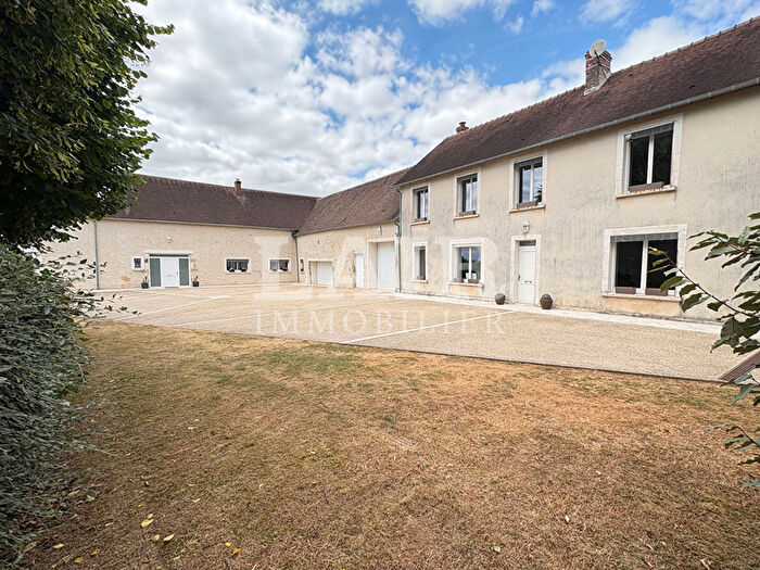 Rouessé-Fontaine : Maison 12 pièces à vendre