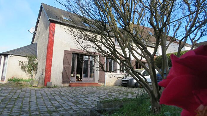 Maison à vendre - Hermeray - 10 pièces - 6 chambres