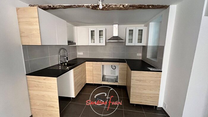 Appartement 4 pièces à louer à Bouyon