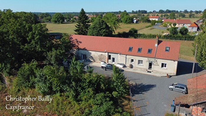 Maison à vendre - Diou - 8 pièces - 4 chambres