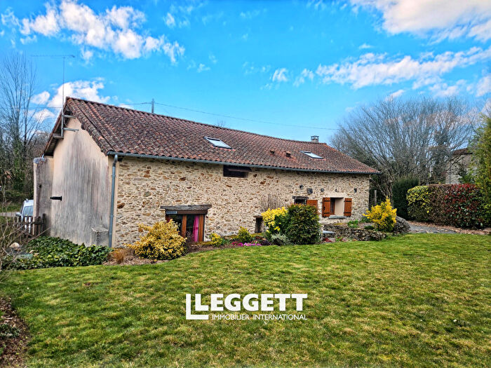 Maison à vendre - La Chapelle-Montbrandeix - 5 pièces - 3 chambres