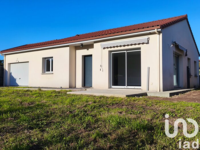 Maison à vendre - Vézac - 5 pièces - 4 chambres