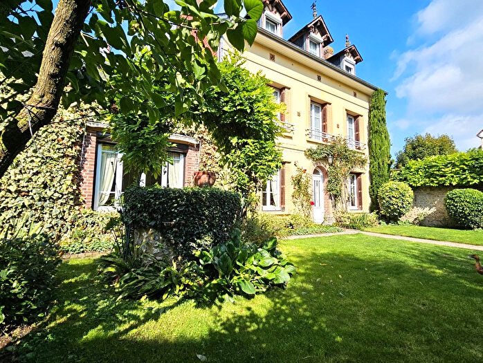 Maison à vendre - Pont-lévêque - 9 pièces - 5 chambres