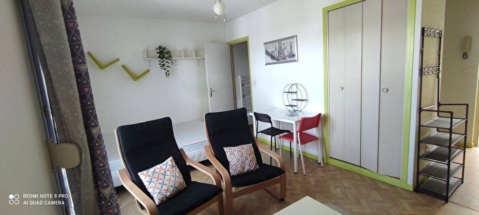 Barbâtre-Saint Remy-Verrerie, Reims : Appartement 1 pièce à louer