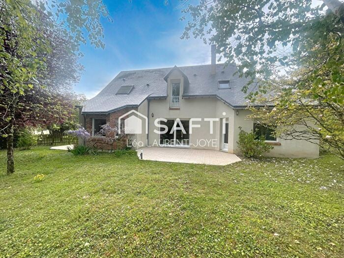 Maison à vendre - Charentilly - 8 pièces - 5 chambres