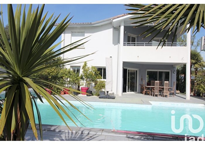 Maison à vendre - Cestas, Gazinet, Bouzet - 6 pièces - 4 chambres