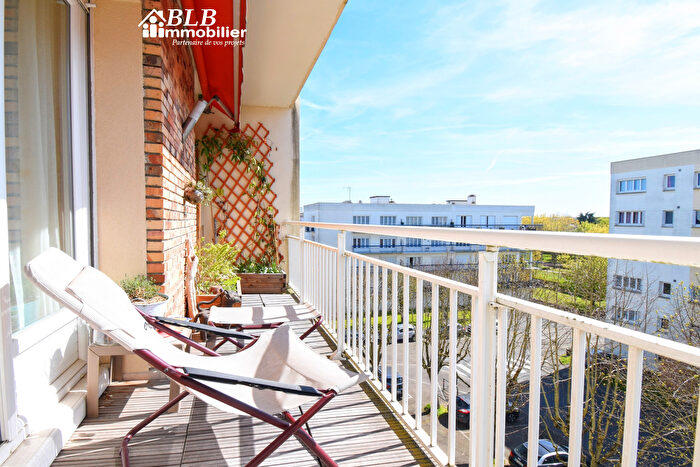Maurepas, Les Bessières : Appartement 4 pièces à vendre