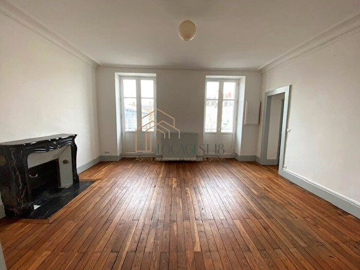Appartement à louer - Bourges, Centre-ville, Charlet, Lahitolle, Pignoux, Sembat - 5 pièces - 3 chambres