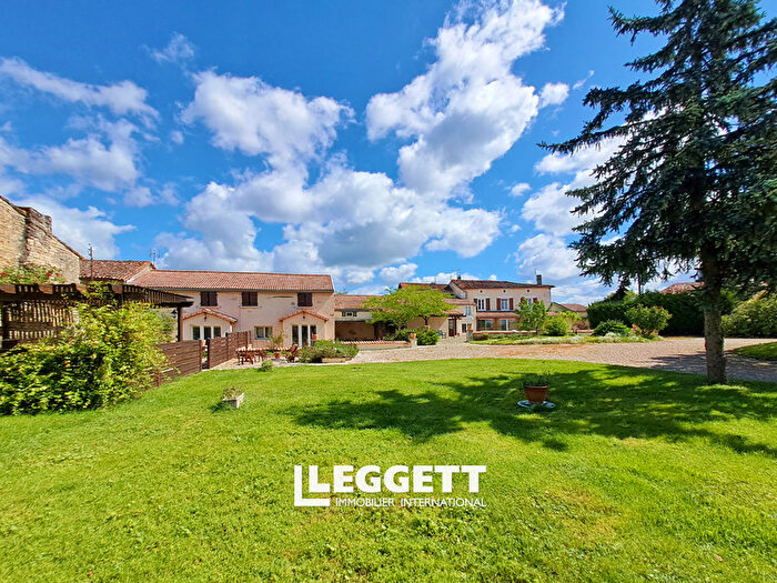 Maison 14 pièces à vendre - Villefagnan