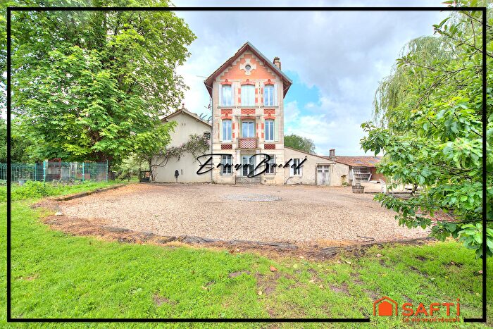 Maison à vendre - Saint-Paul - 9 pièces - 5 chambres