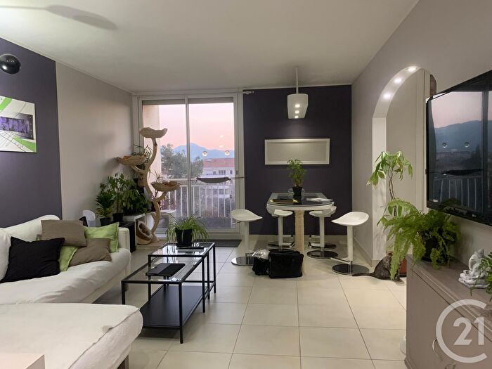 Appartement à louer - Marseille e , La Fourragère - 4 pièces - 3 chambres