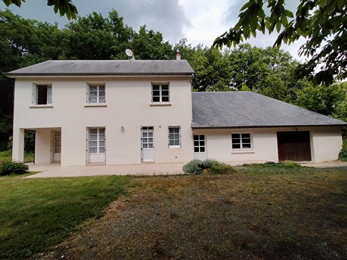 Maison 5 pièces à Saint-Aubin-du-Désert, à vendre