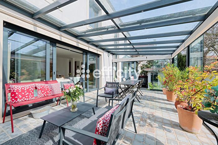 Maison à vendre - Saint-Maur-des-Fossés, La Varenne - 7 pièces - 4 chambres