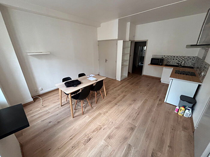 Appartement à louer - Bordeaux, La Bastide - 2 pièces - 1 chambre