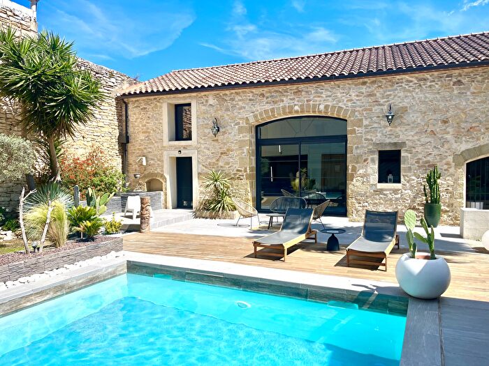 Maison à vendre - Uchaud - 11 pièces - 6 chambres