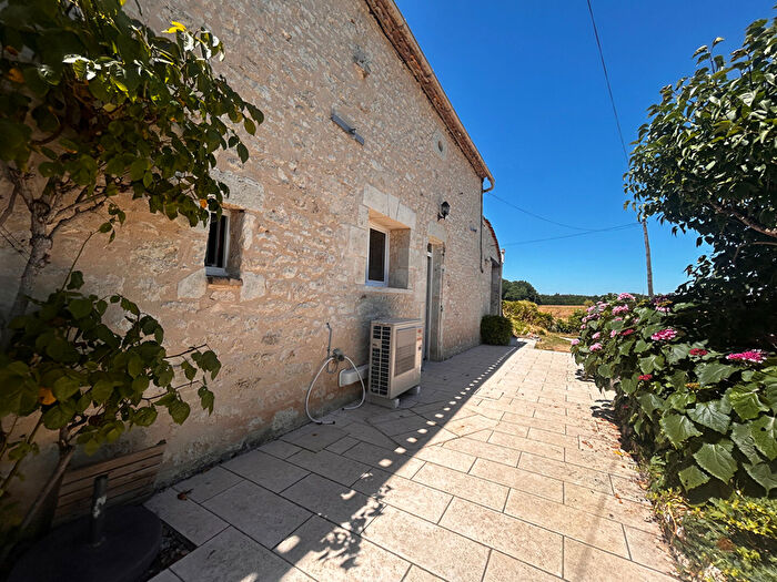 Maison 5 pièces à Margueron, à louer
