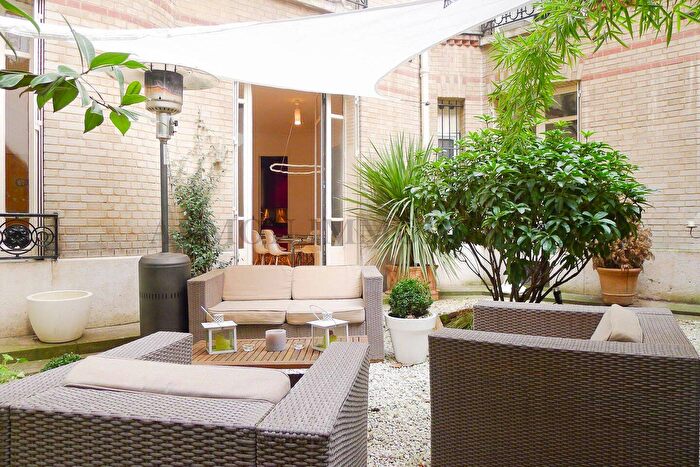 Appartement à louer - Legendre-Lévis, Paris ème arrondissement - 4 pièces - 3 chambres