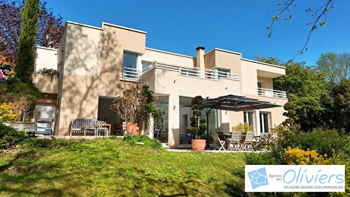 Guyancourt, Zones dactivités, Hameau de Bouviers, Hameau de la Minière : Maison 8 pièces à vendre