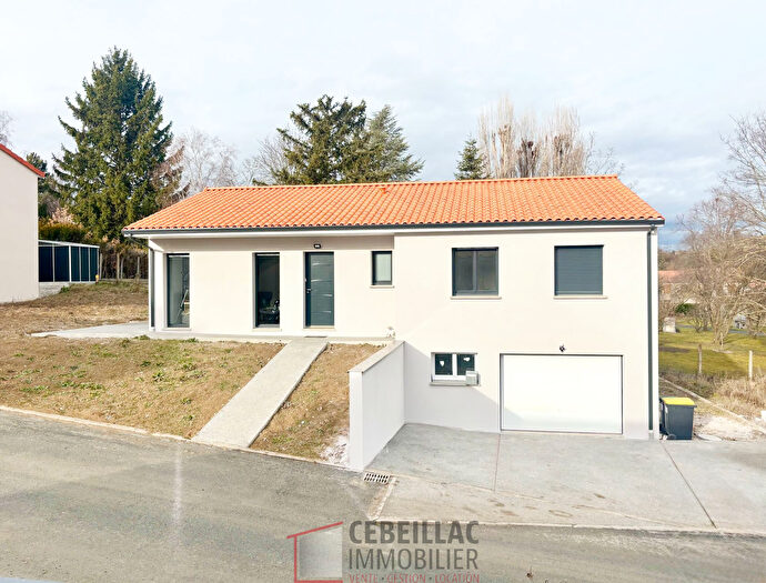 Maison à vendre - Chauriat - 4 pièces - 3 chambres