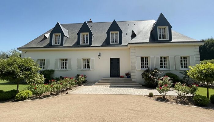 Saint-Cyr-sur-Loire : Maison 10 pièces à vendre