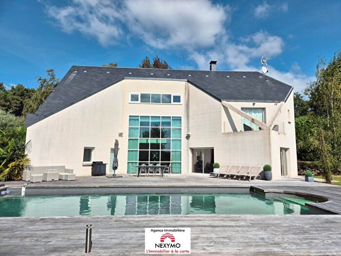 Maison à vendre - La Bazoge - 8 pièces - 4 chambres