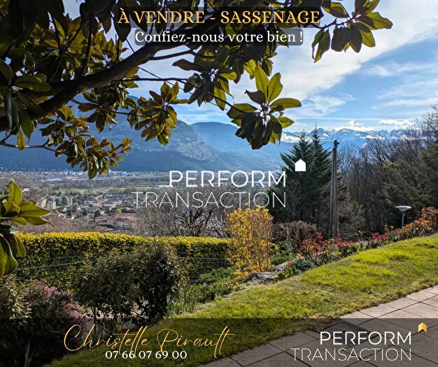 Maison à vendre - Sassenage - 5 pièces - 4 chambres