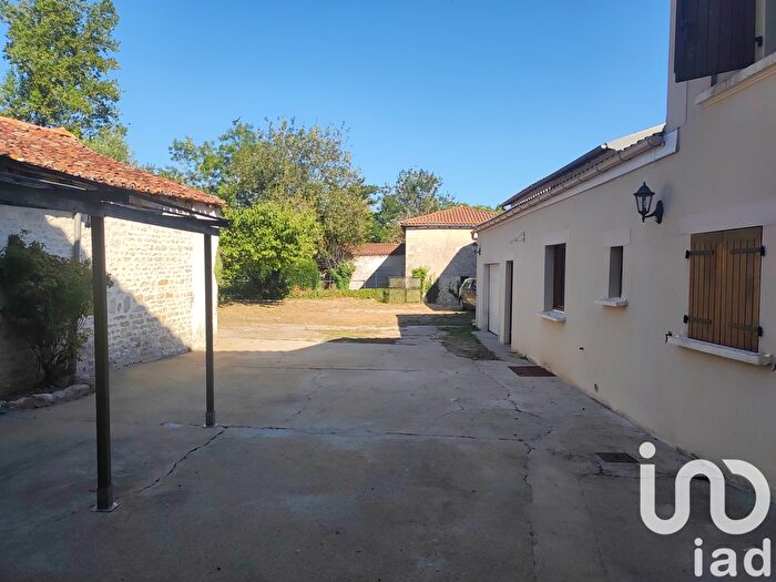 Maison à vendre - Mansle - 6 pièces - 4 chambres