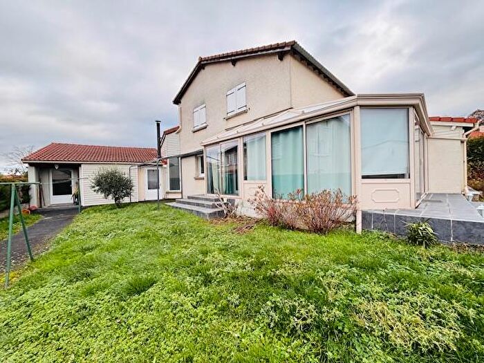 Maison à vendre - Monistrol-sur-Loire - 6 pièces - 3 chambres