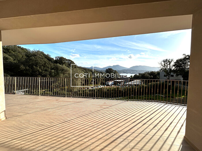 Appartement à louer - Olmeto - 3 pièces - 2 chambres