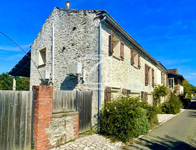 Maison 7 pièces à Mercuès, à vendre