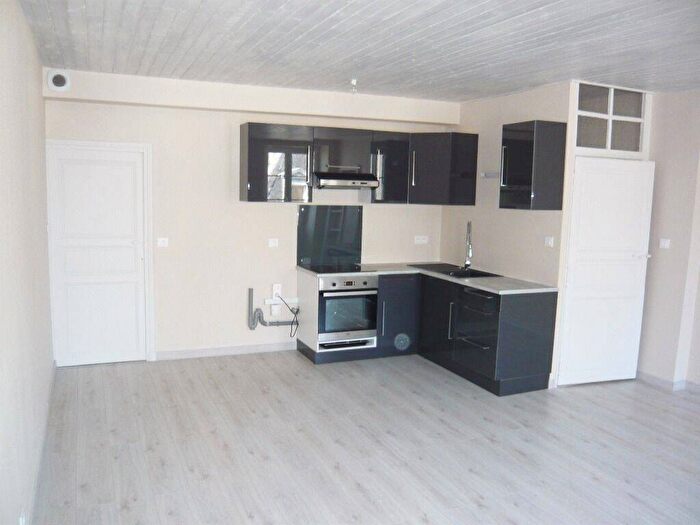 Appartement à louer - Le Lion-dAngers - 3 pièces - 2 chambres