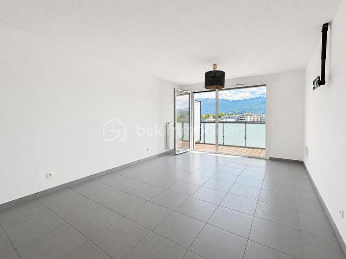 Appartement 3 pièces à vendre à Cran-Gevrier, Centre-ville, Le Vernay, Les Iles