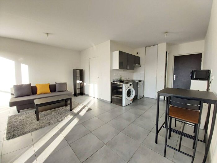 Appartement à louer - Reims - 1 pièce