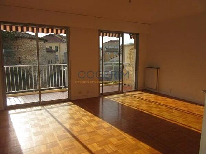 Appartement à louer - Villefranche-sur-Saône - 3 pièces - 1 chambre