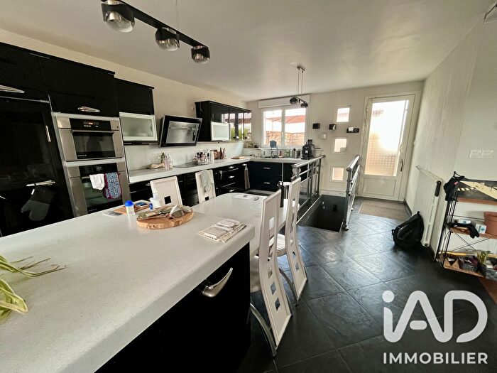 Maison 5 pièces à Mozac, à vendre
