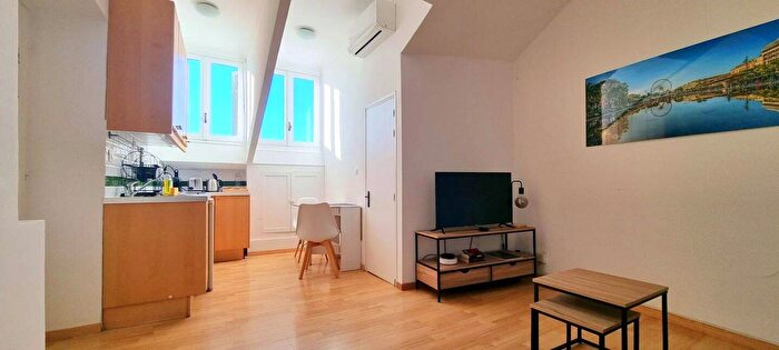 Fleurs-Gambetta, Nice - Appartement 2 pièces à louer
