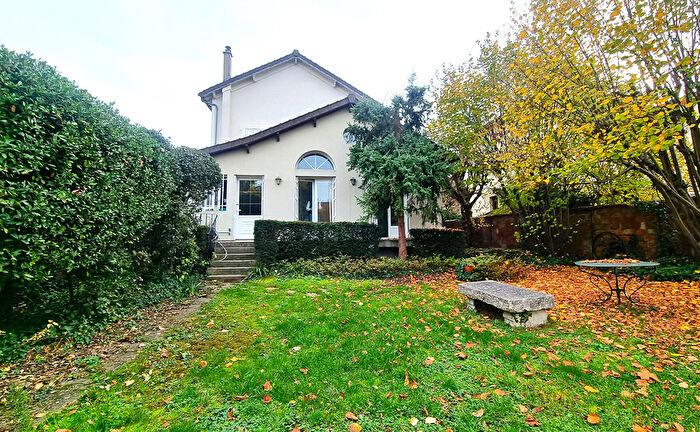 Maison à vendre - Houilles, Centre-ville - 7 pièces - 4 chambres