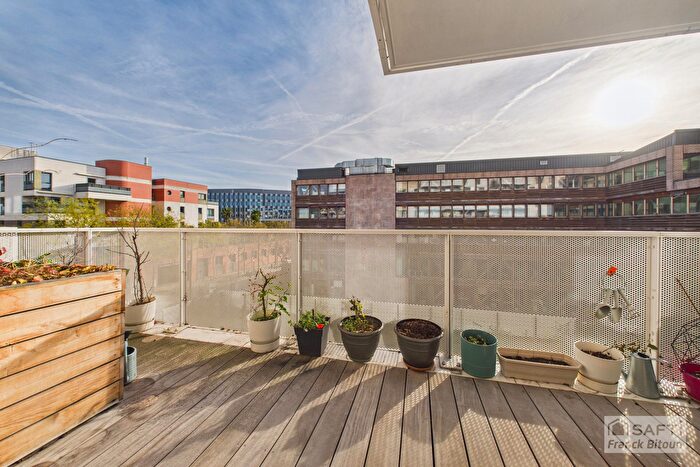 Appartement à vendre - Courbevoie, Marceau République - 3 pièces - 2 chambres